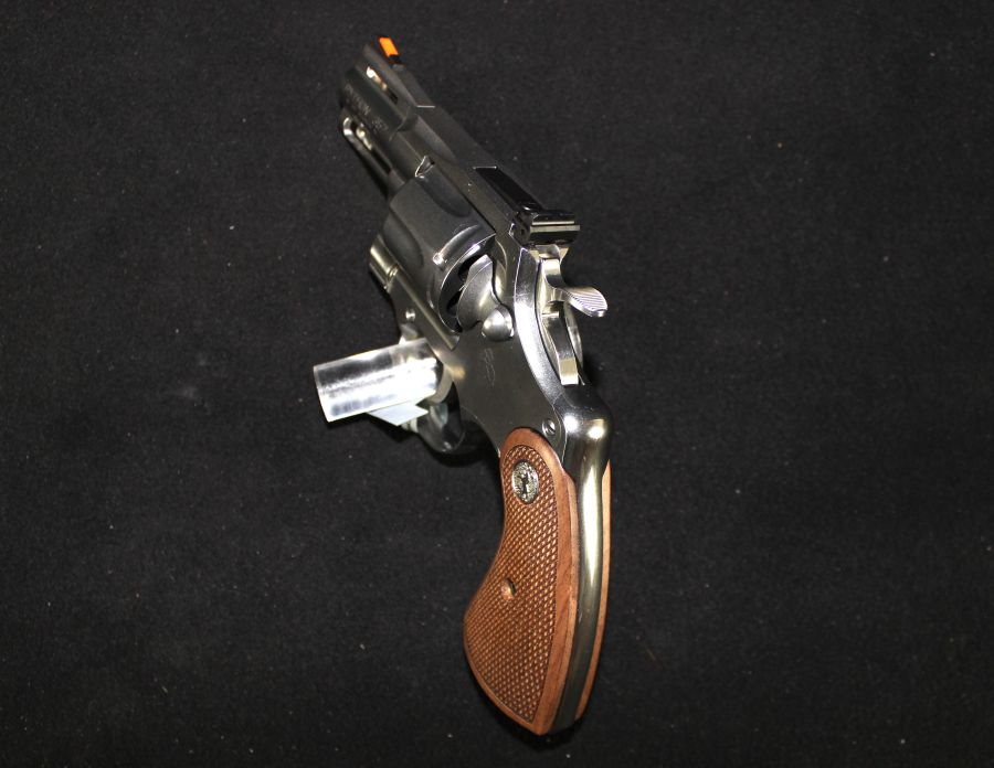Colt Python 357 Magnum Stainless 2.5” NEW SP2WCTS - Revolvers at ...
