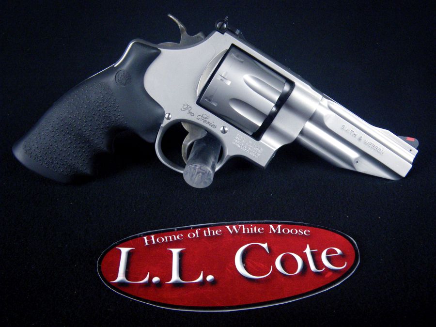 Smith&Wesson Model 627 Pro Perf Cent 357Mag 4" NEW - Revolvers at ...