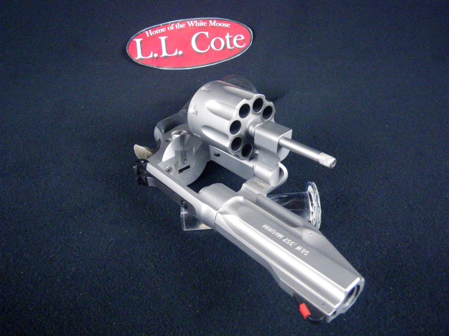 Smith & Wesson Model 627 Pro Series 357Mag 4" NEW 178014 - Revolvers at ...