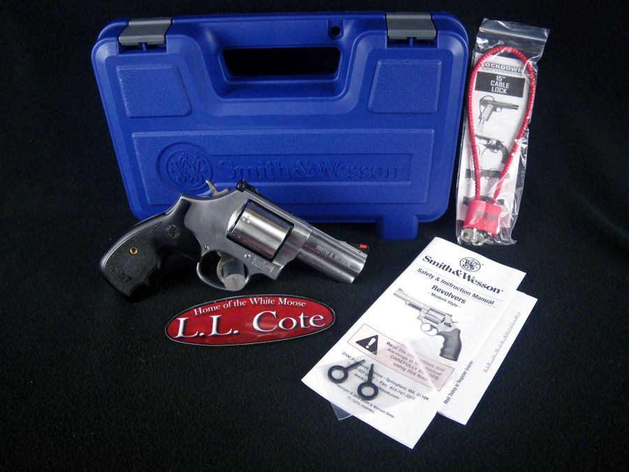 Smith & Wesson 686 Plus 3-5-7 Magnum 357Mag 3" NEW - Revolvers at ...